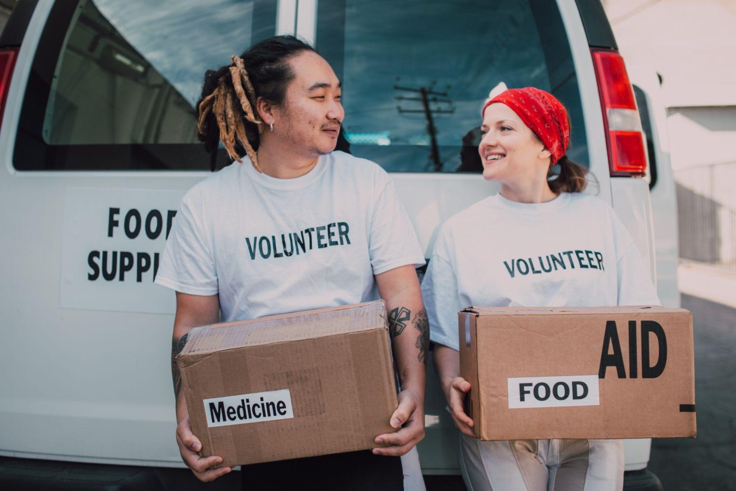 Strong Leadership - Giving Back to the Community - StrategyDriven